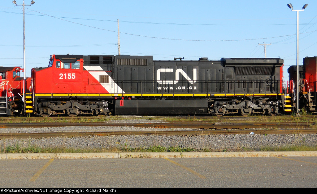 CN 2155